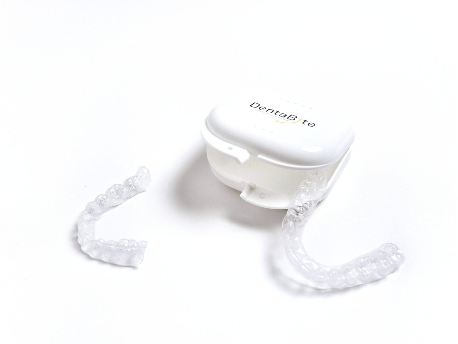Essix Retainer – DentaByte